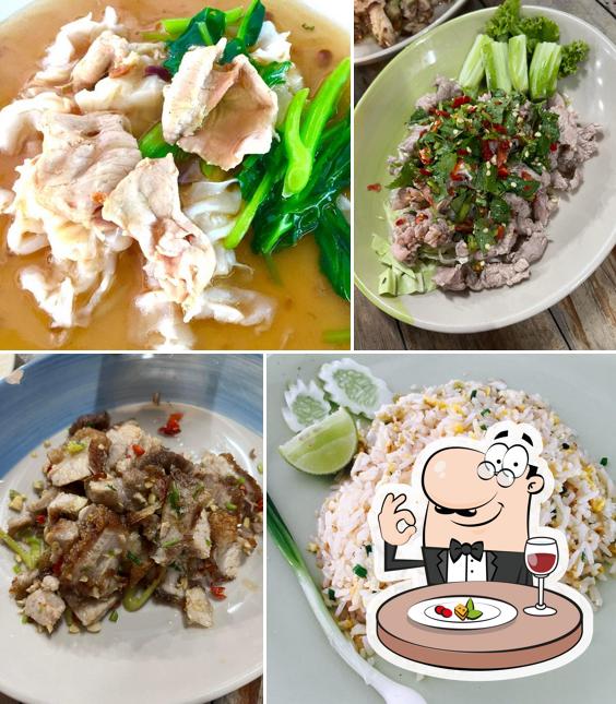 ข้าวผัดปูเมืองทอง1 สาขาABAC, Bangkok - Menú del restaurante, precios y ...