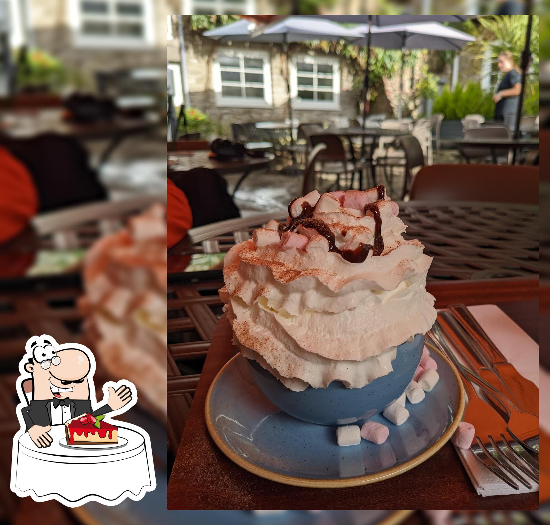 Courtyard Café, Corfe Castle - Restaurant menu, prices and reviews