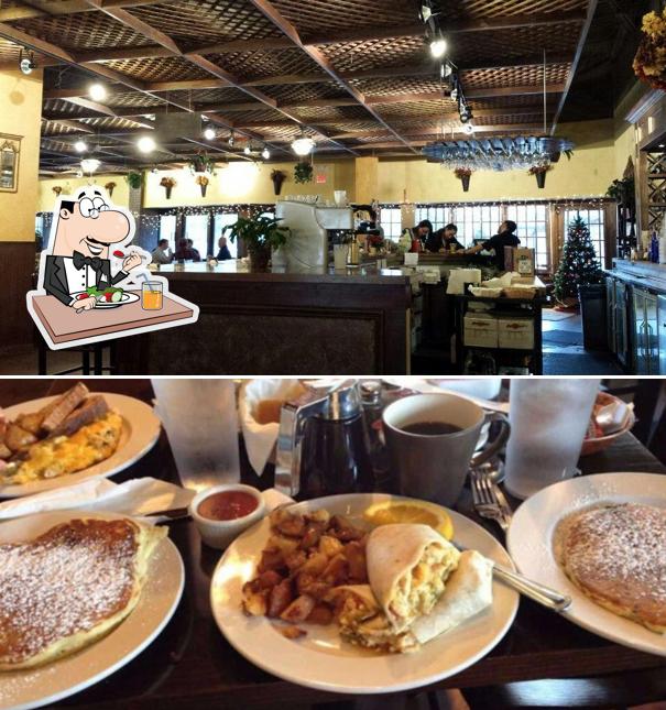 Famous Toastery, 2400 Park Road in Charlotte - Restaurant menu and reviews