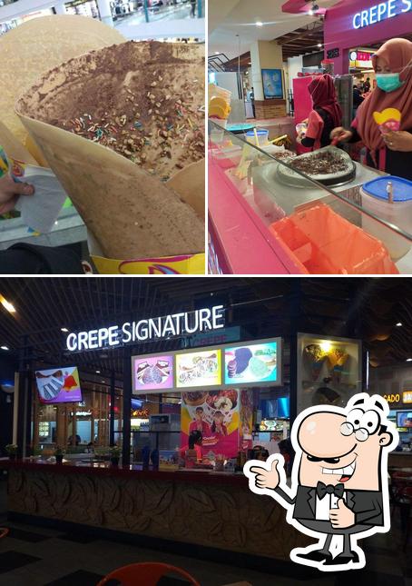 Crepe Signature desserts, North Jakarta, Jl. Boulevard Raya Jl. Artha ...