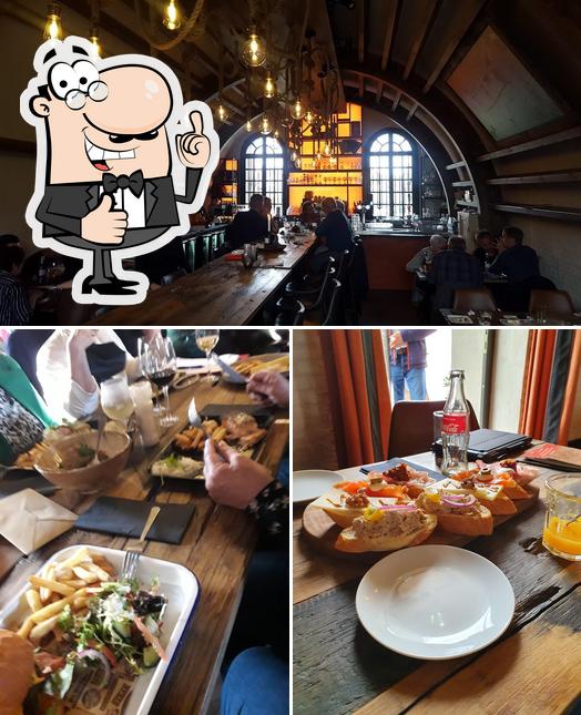 Fort Lunet, Raamsdonksveer - Restaurant reviews
