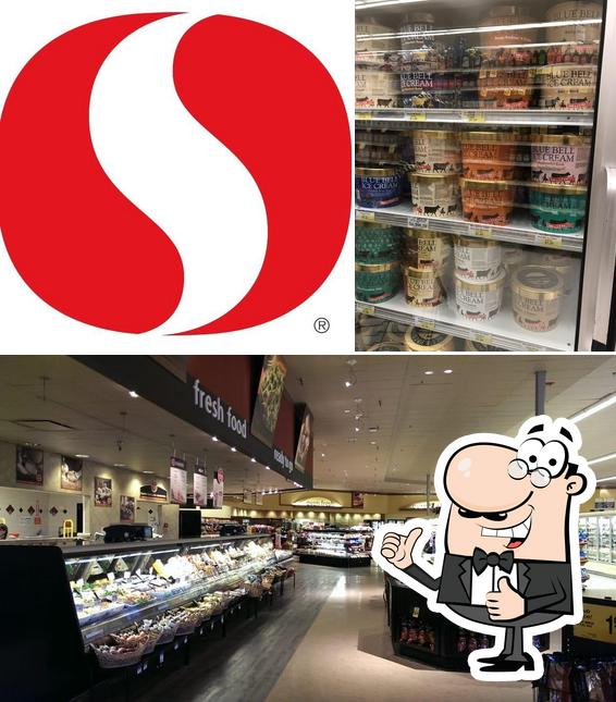 Safeway in Monument