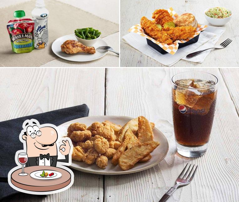KFC, 13785 Thirteen Mile Road in Warren - Restaurant menu and reviews