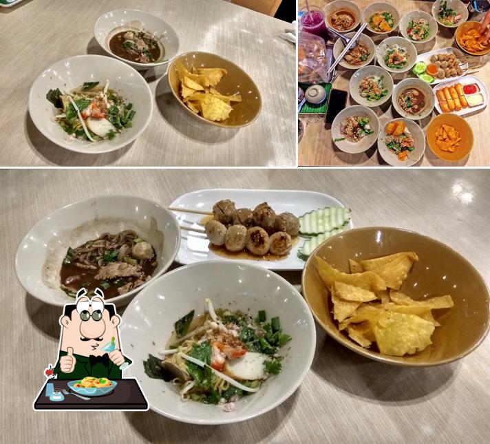 Kin-Tiew-Kan กิน เตี๋ยว กัน The Mall Ngamwongwan, Bangkok - Menú del ...