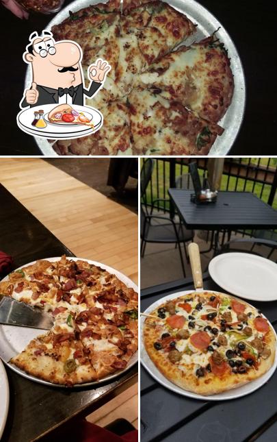 Pizza Lucé Hopkins, Hopkins - Restaurant menu, prices and reviews