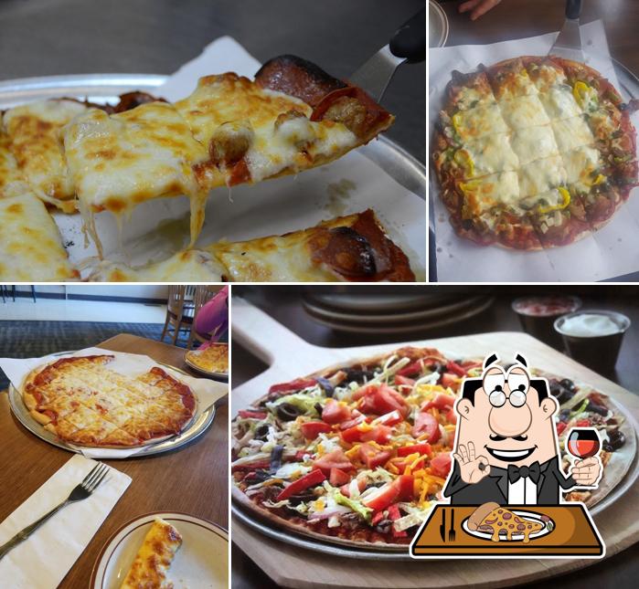 Carbone's Pizzeria in Roberts - Restaurant menu and reviews