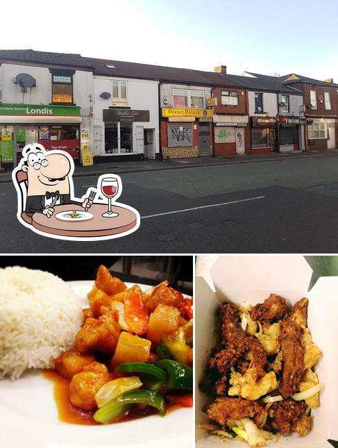 OCEAN PALACE Chinese Takeaway, 272 Stockport Rd in Ashton-under-Lyne ...