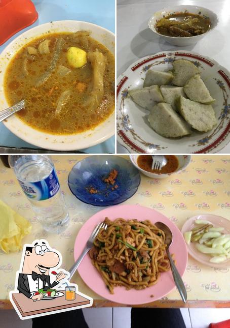 Ria "Food Center Surabaya" restaurant, Surabaya - Restaurant reviews