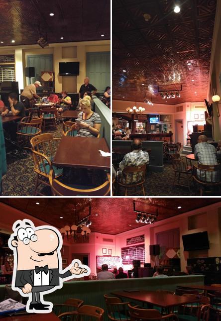 River Roost, 1251 Riverside Dr in Orlando - Restaurant menu and reviews