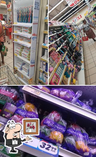 Shoprite Cosmo City, Roodepoort - Restaurant reviews