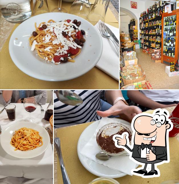 Taverna Romana restaurant, Rome, Via della Madonna dei Monti ...