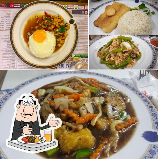 Took Lae Dee, Bangkok, Ramkhamhaeng - Restaurant menu, prices and reviews