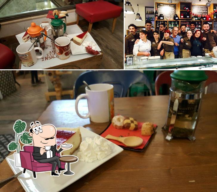 Stairs Coffee Shop cafe, Naples - Restaurant reviews