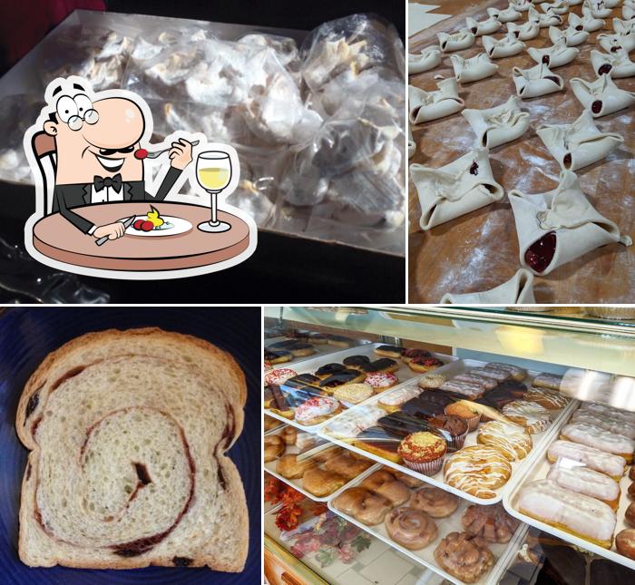 Papas Bakery, Milwaukee - Restaurant menu, prices and reviews