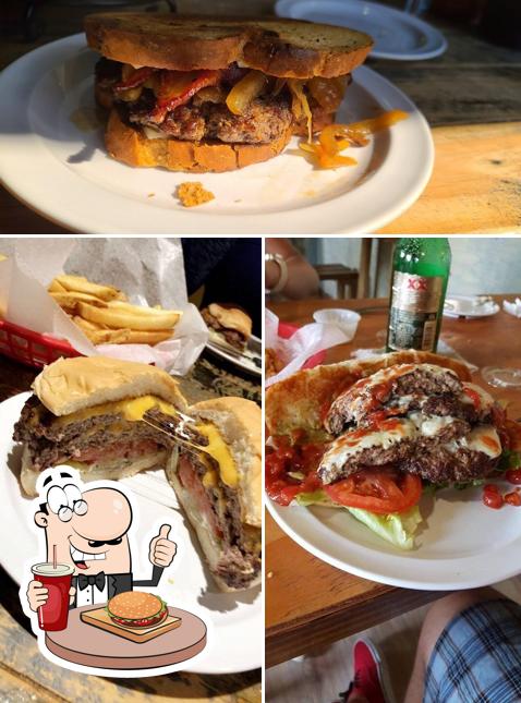 Stomp's Burger Joint in Bacliff - Restaurant menu and reviews