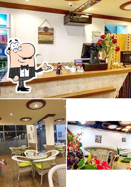 LES CHAMPS ELYSEES Restaurant & Cafeteria, Ras Al-Khaimah - Restaurant ...