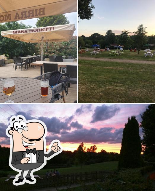 Brampton Halt, Northampton - Restaurant menu, prices and reviews