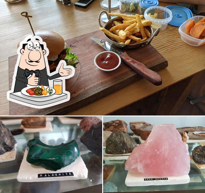 THE BIG ROOT in Nowa Nowa - Restaurant reviews