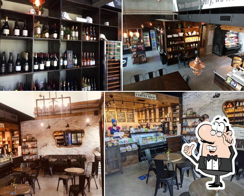 Moonday Cafe, Dania Beach - Restaurant menu, prices and reviews