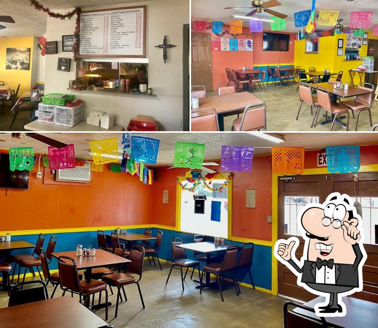 Primavera’s Mexican Restaurant, Floresville - Restaurant menu, prices ...