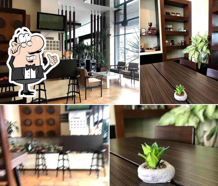 Planters Coffee cafe, Yogyakarta - Restaurant reviews