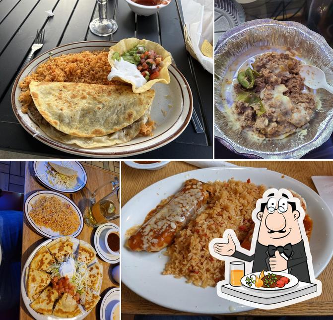 Calaveras Mexican Bar & Grill, Austintown - Restaurant menu, prices and ...