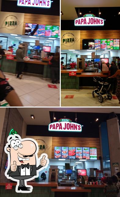 Papa John's Mall Plaza Comas restaurant, Comas - Restaurant reviews