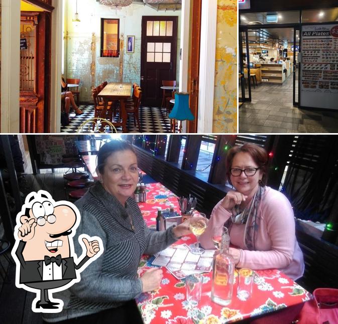 The Barracks Shopping Centre in Petrie Terrace - Restaurant reviews
