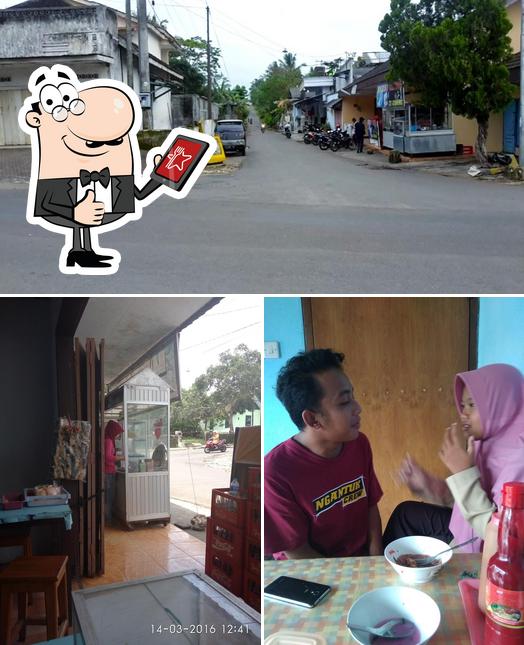 Top 5 restaurants with bakso in Wates, december 2025 - Restaurant Guru