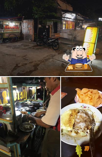 KETOPRAK AMPERA restaurant, South Jakarta, Jl. Ampera Raya No.17A ...