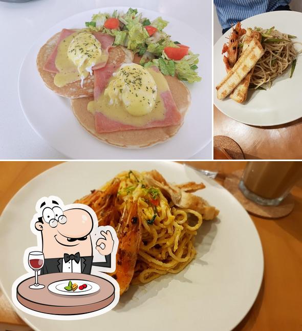 Visionary CAFE, Olongapo - Restaurant reviews