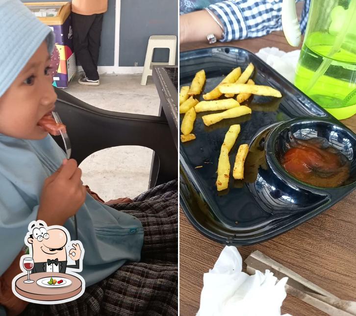 Fourgee Kids & Cafe, Meulaboh - Restaurant menu, prices and reviews