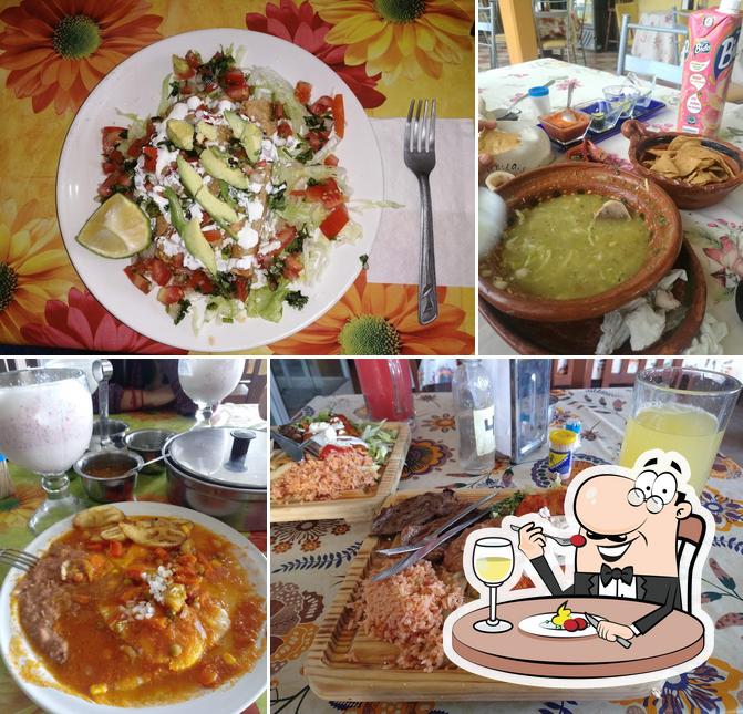 Restaurante “El Tío Pajo”, Pedro Escobedo - Menú del restaurante ...