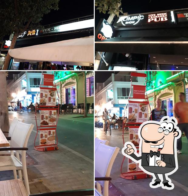 Mono Loco Music Bar in S'illot - Restaurant reviews