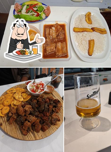 El Tropical Cafe Bar in León - Restaurant reviews