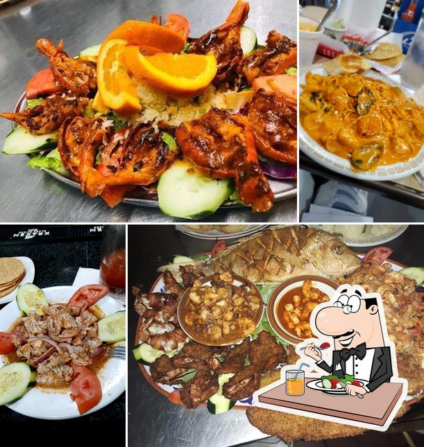 Mariscos Playa Azul in Chicago - Restaurant menu and reviews