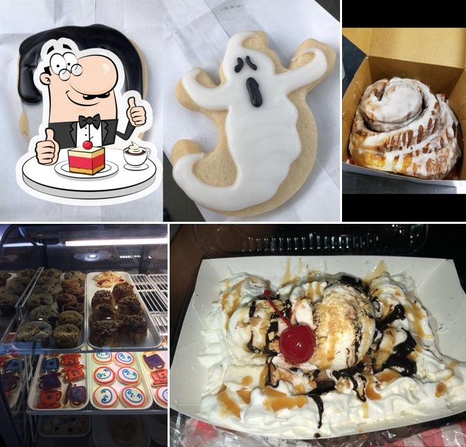 Golly G's Ice Cream, Clarksville - Restaurant menu, prices and reviews