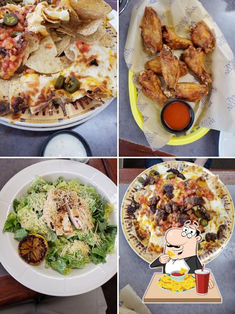 Varsity Grill, Auburn - Menú del restaurante, precios y reseñas