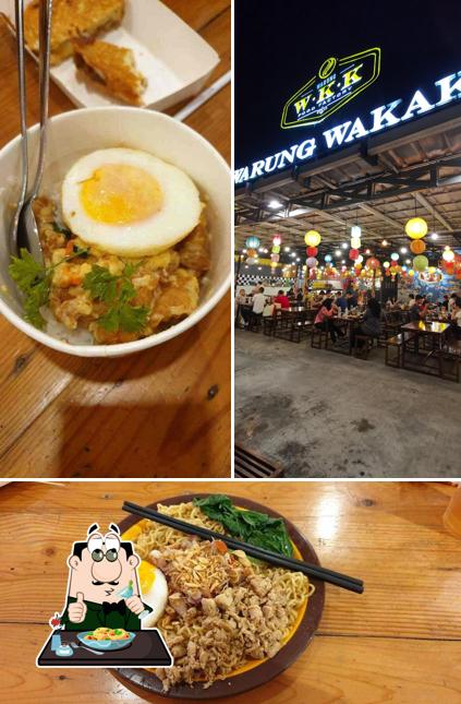 Warung Wakaka Muara Karang restaurant, Jakarta, Jalan Muara Karang Raya ...