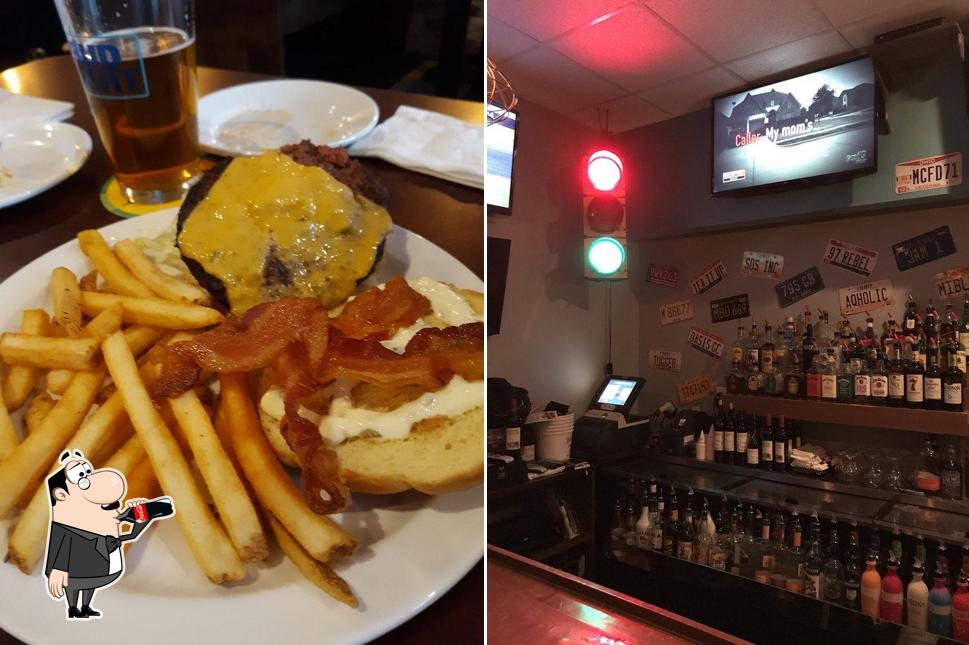 By Golly's Bar & Grill in Milford - Restaurant menu and reviews