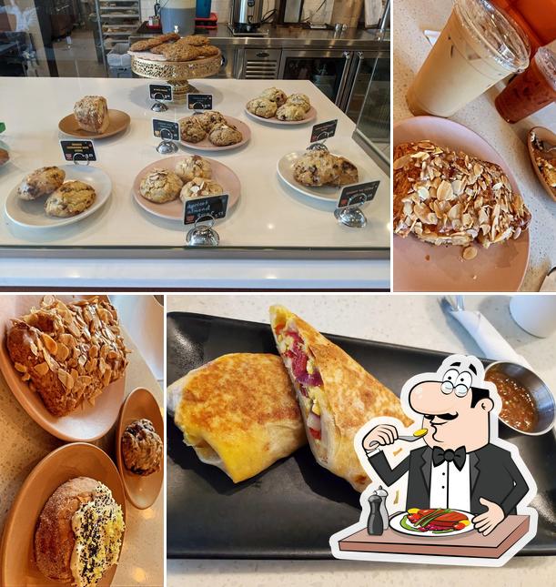 Le Buzz, 2930 N Swan Rd in Tucson - Restaurant menu and reviews