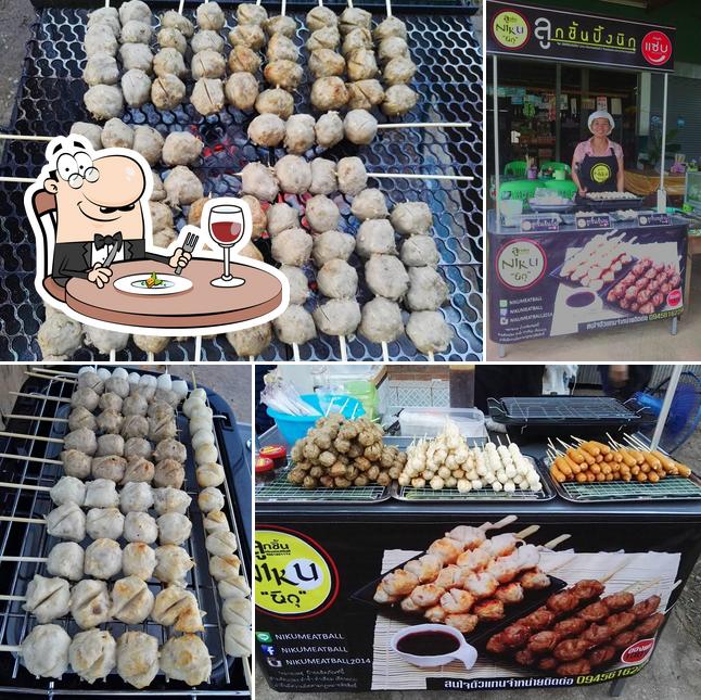 ลูกชิ้น Niku จ.แม่ฮ่องสอน pub & bar, Chong Kham - Restaurant reviews
