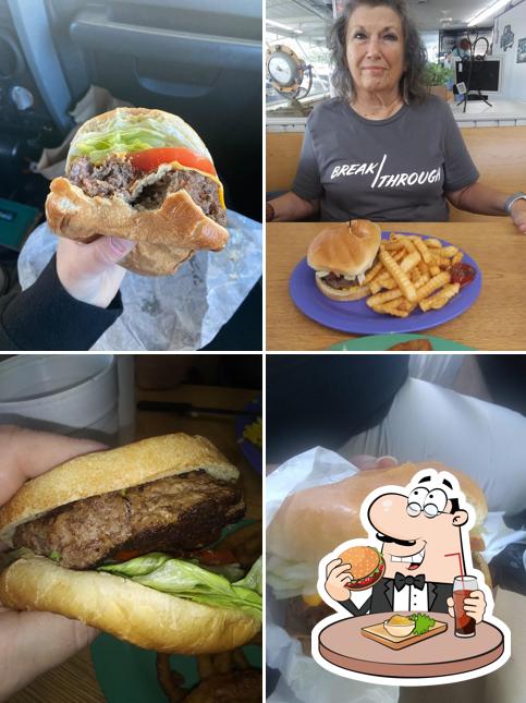 Small's Drive In, Athens - Restaurant menu, prices and reviews