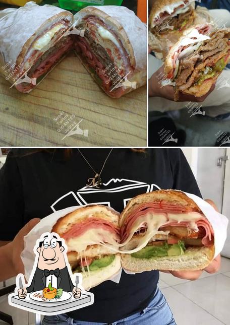 Super Tortas Gigantes restaurant, San Juan del Río, Av. Lic. Benito ...