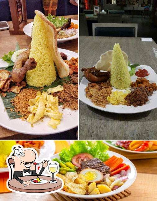 Dapur Solo Matraman restaurant, Jakarta, Jl. Matraman Raya No.18 ...