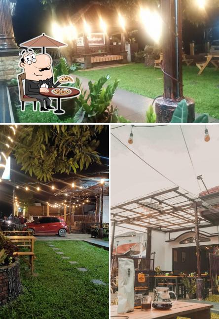 Garage Cafe - Restaurant menu, prices and reviews