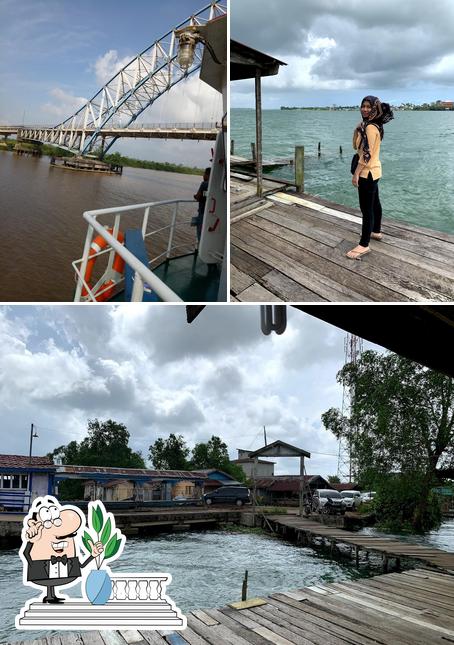 Warung Seafood Apung restaurant, Indonesia - Restaurant reviews