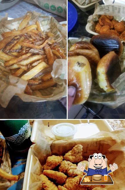 Wingstop, 20565 Old Cutler Rd Ste 20565 in South Miami Heights ...
