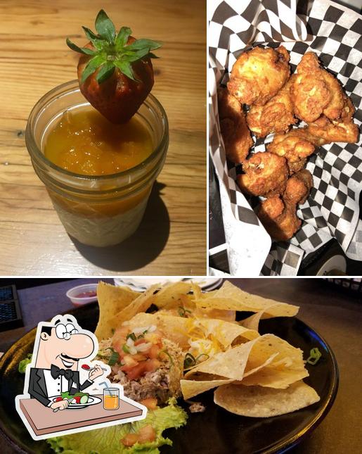 PITCH SPORTS BAR, Honolulu - Carta del restaurante y opiniones
