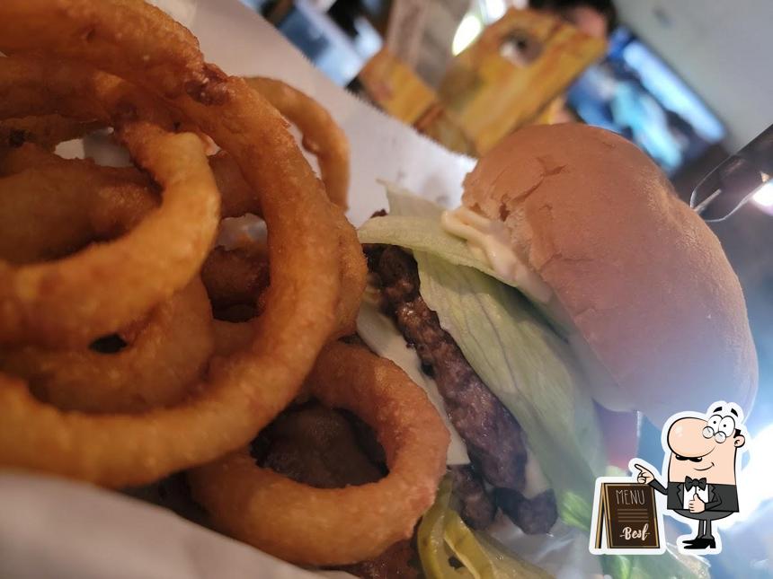Wolves Den Bar & Grill, Manawa - Restaurant menu, prices and reviews